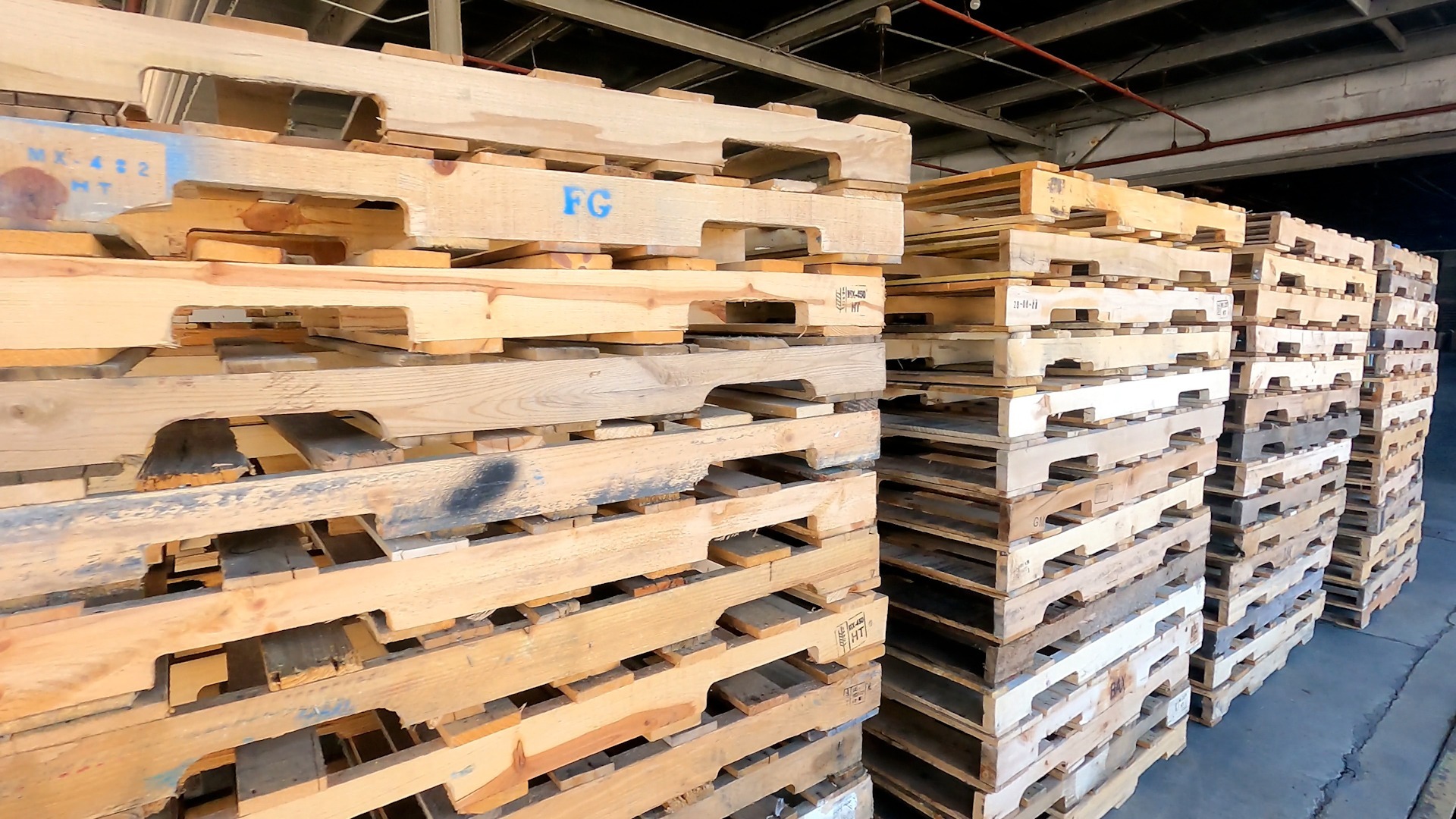 2024 Recycled Wood Pallets at Unbeatable Prices RDU Pallets